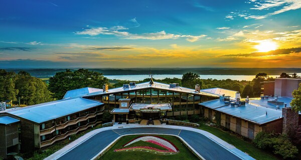 The Lakeview Hotel, Shanty Creek Resort - Torch Lake, MI