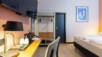 Quarto Premium, 1 cama king-size | Roupa hipoalergénica, cofre no quarto, com decoração personalizada