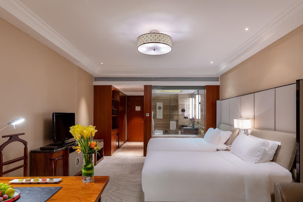 Quarto de Luxo, 2 camas individuais | 1 quarto, roupa de alta qualidade, edredões de penas, minibar