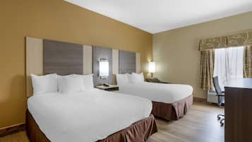 Quarto Standard, 2 camas queen-size, não fumadores, frigorífico e micro-ondas | 1 quarto, camas de colchão pillowtop, secretária