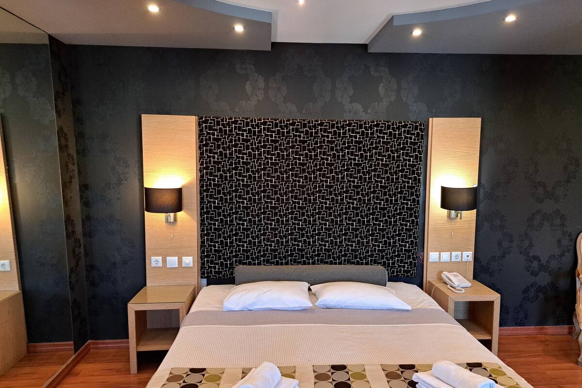 Suite Executiva | Roupa de alta qualidade, cofre no quarto, secretária