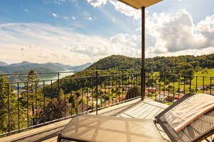 Suite-Estúdio Panorâmica, vista para o lago | Terraço/pátio interior
