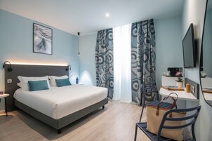 Quarto Superior, 1 cama de casal, não fumadores, Vista para a cidade | Vista do quarto