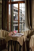 Quarto luxo, em edifício anexo | Frigobar, cofres nos quartos, escrivaninha, quartos à prova de som