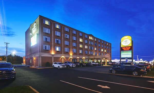 Capital Hotel - St. John's
