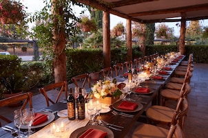 Pequenos-almoços, almoços e jantares servidos