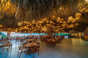 6 restaurantes, café da manhã, culinária internacional