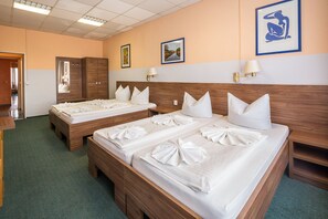 Quarto casal, banheiro privativo | Cofres nos quartos, berços (sobretaxa)