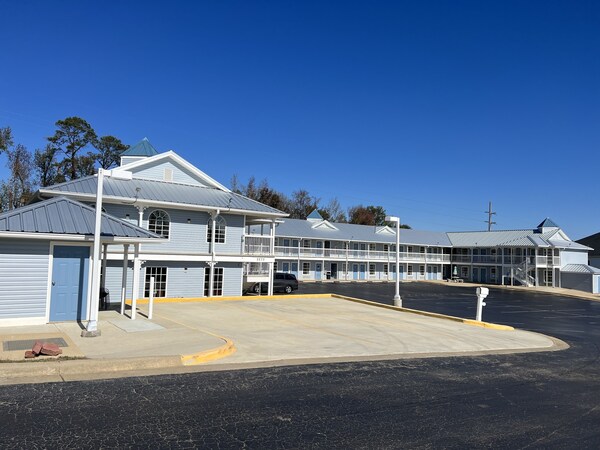 Key West Inn - Millbrook - Millbrook, AL