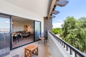 Suite, várias camas | Secretária, ferro/tábua de engomar, camas desdobráveis/extra grátis 