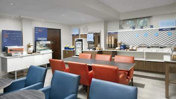 Pequeno-almoço tipo buffet diário incluído