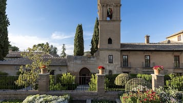 Fachada da propriedade