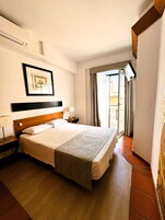Quarto Duplo Standard | Wi-fi grátis, roupa de cama fornecida