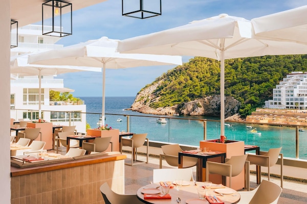 4 restaurantes, jantares servidos