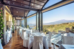 2 restaurantes, pequenos-almoços servidos, cozinha internacional