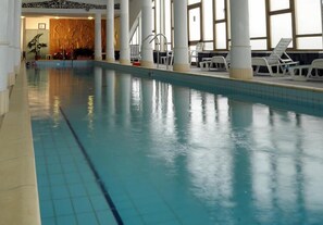 Piscina interna, piscina externa