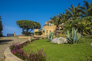 Entrada do alojamento