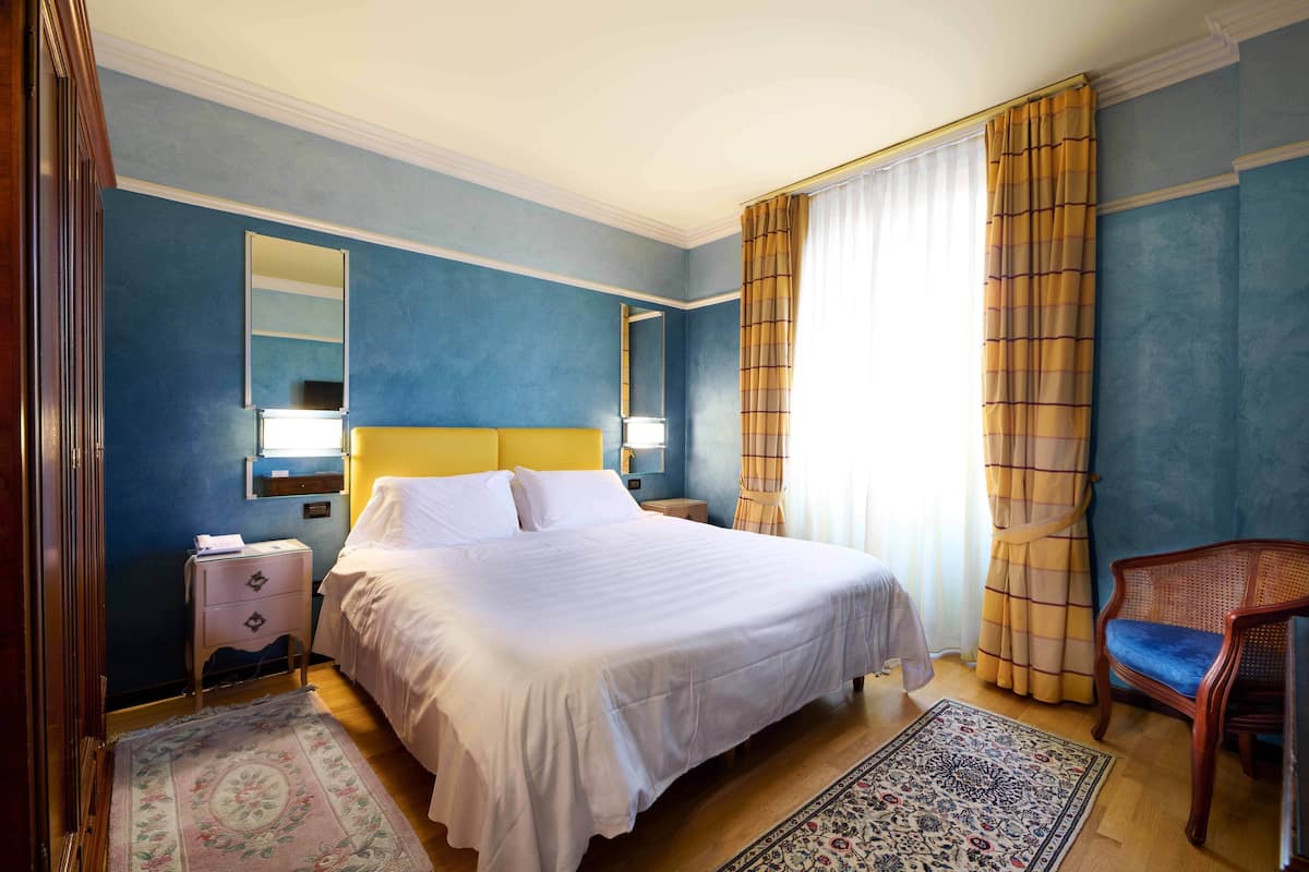 Quarto júnior | 1 quarto, roupas de cama antialérgicas, frigobar, cofres nos quartos
