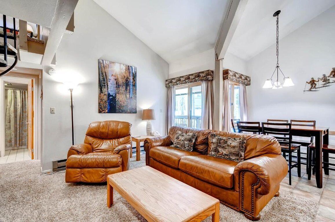 Condo, 2 quartos, 2 banheiros (with Loft) | Área de estar | TV