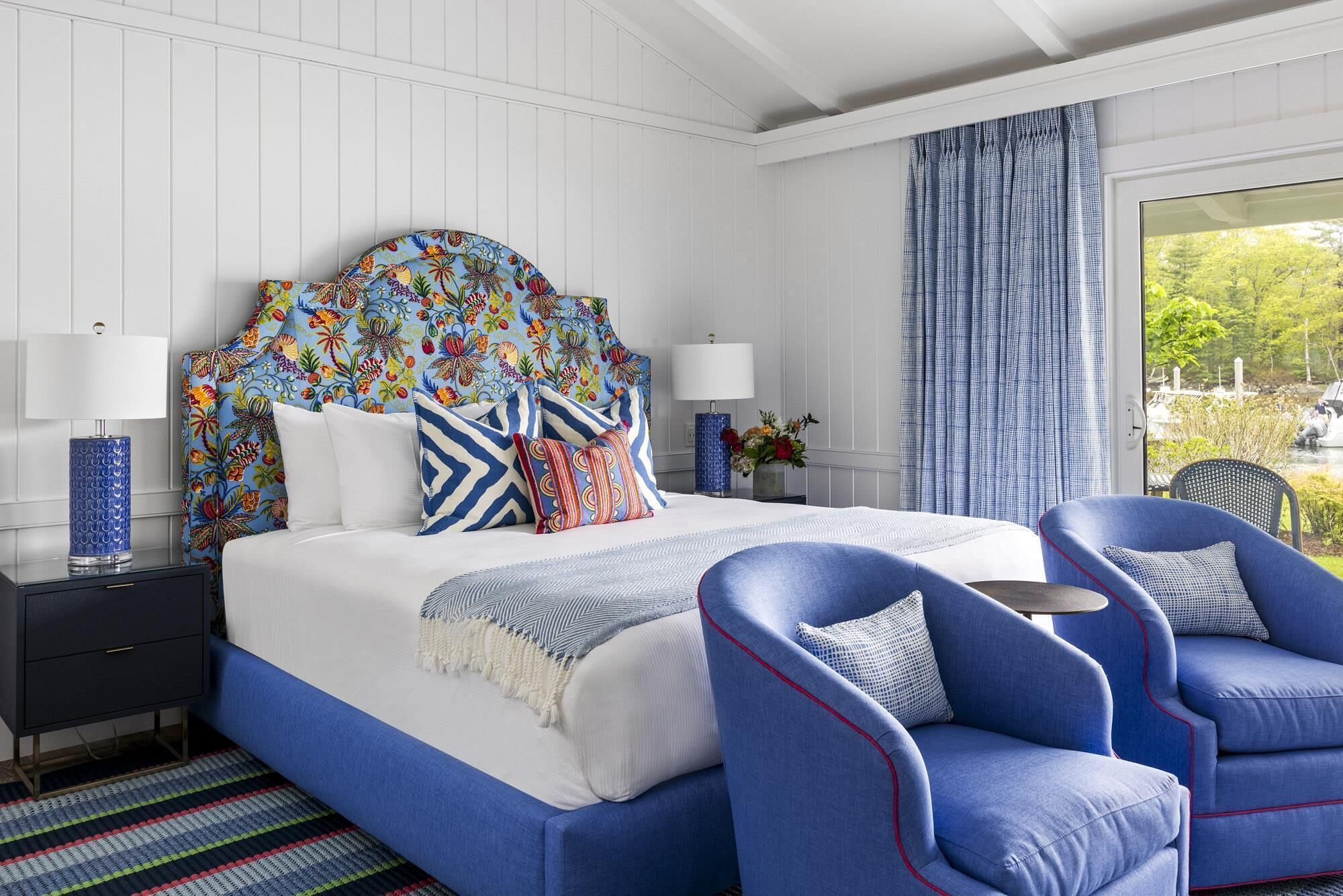 Roupas de cama premium, edredons de pluma, camas com colchões pillow-top