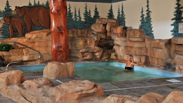 Piscina interior, piscina exterior