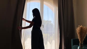 Escrivaninha, Wi-Fi de cortesia, roupa de cama