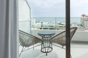 Quarto Deluxe, vista para o mar | Terraço/pátio interior