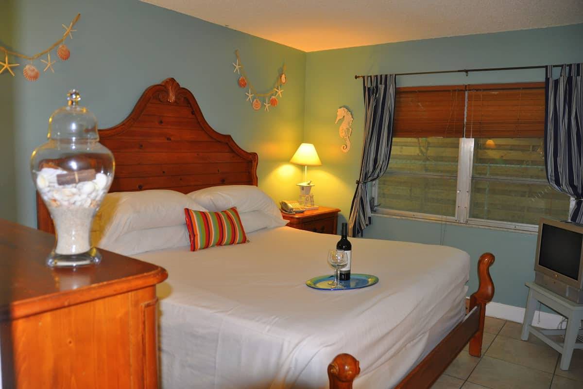 Com decoração personalizada, com mobília individualizada