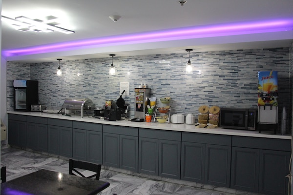 Café da manhã continental grátis todos os dias