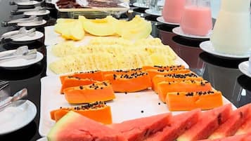 Café da manhã, almoço e jantar