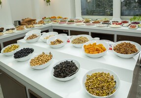 Pequeno-almoço tipo buffet diário incluído 