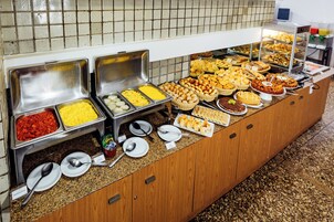 Pequeno-almoço tipo buffet diário incluído 
