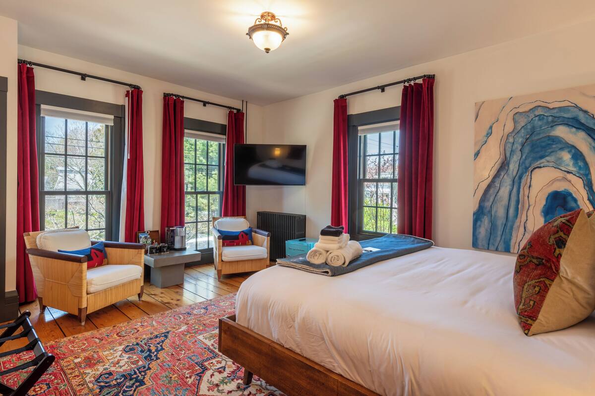 Quarto Deluxe (Wide Berth) | Roupa de alta qualidade, edredões de penas