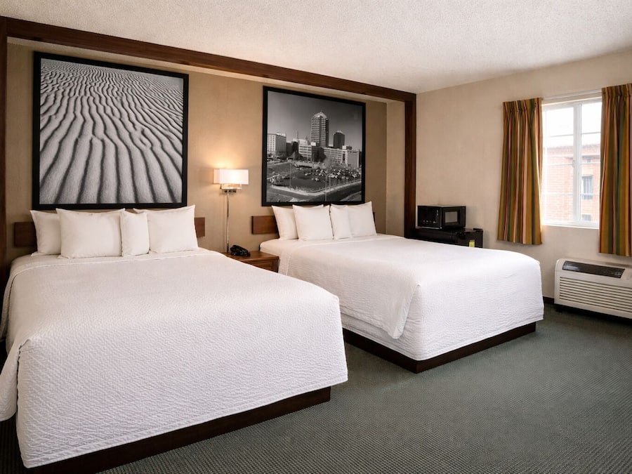 Camas de colchão pillowtop, secretária