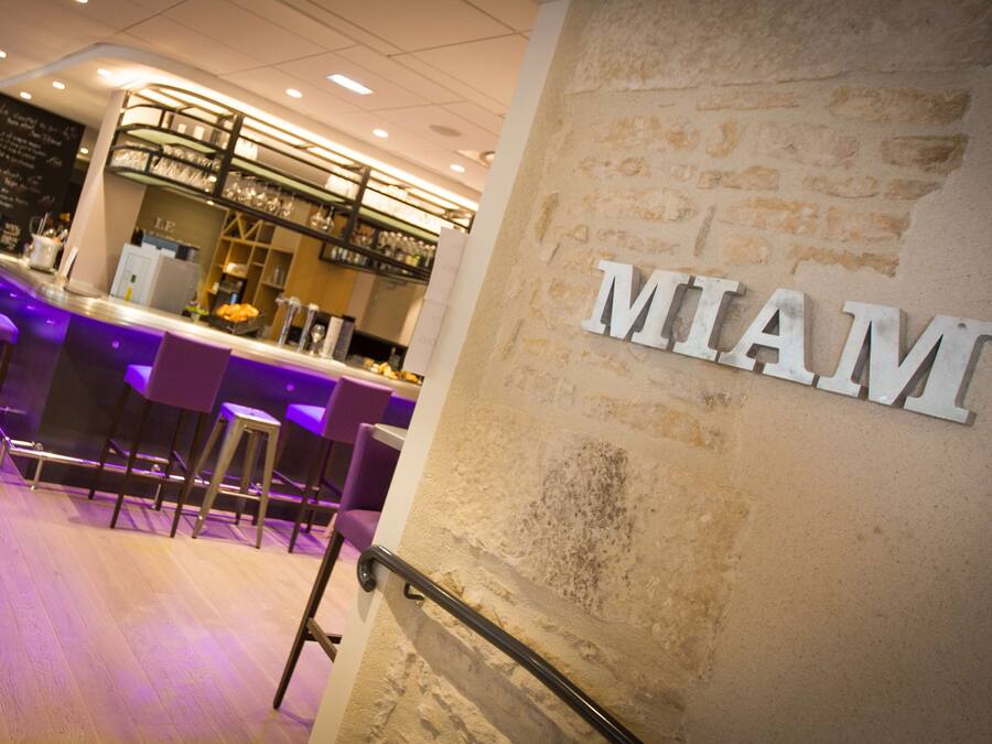 Alimentação e bebidas