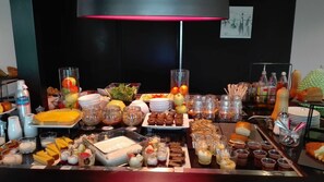 Café da manhã e jantar