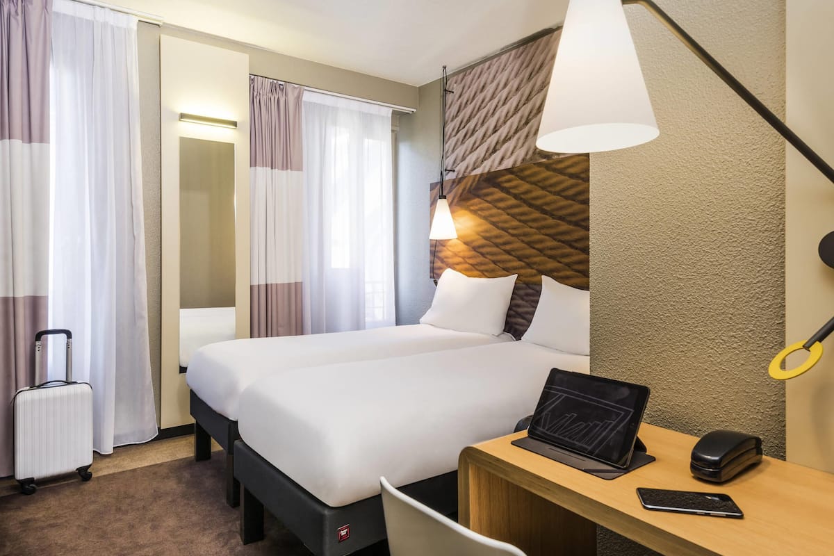 Quarto Standard, 2 camas individuais | Camas de colchão pillowtop, quartos insonorizados, Wi-fi grátis