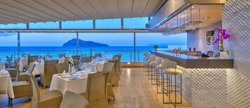 3 restaurantes: opção de almoço e jantar