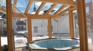 Banheira de hidromassagem exterior