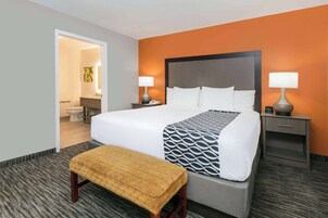 Roupa de alta qualidade, secretária, ferro/tábua de engomar 