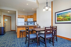 Quarto Standard, 2 quartos, não fumadores, cozinha | Sala de jantar