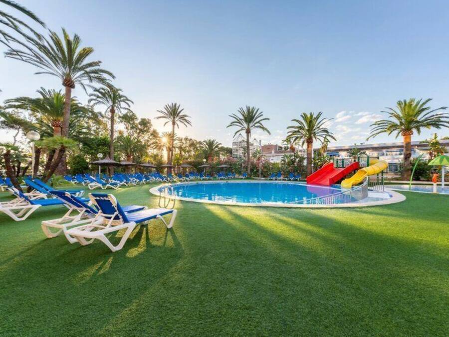 Piscina interior, piscina exterior