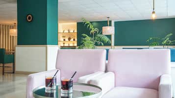 3 bares/lounges, bar na cobertura