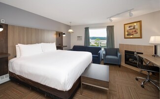 Quarto Premium | Secretária, ferro/tábua de engomar, Wi-fi, roupa de cama fornecida 