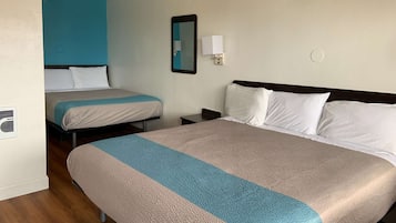 Cortinas blackout, Wi-Fi de cortesia, roupa de cama