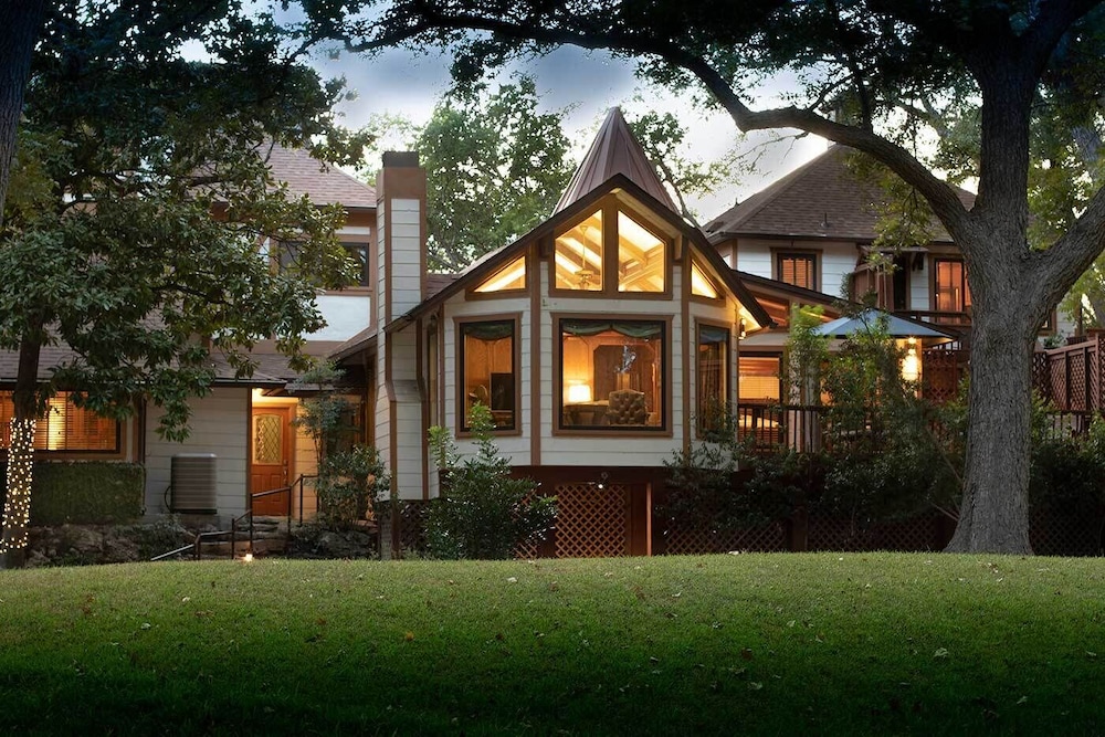 Creekhaven Inn & Spa - Wimberley