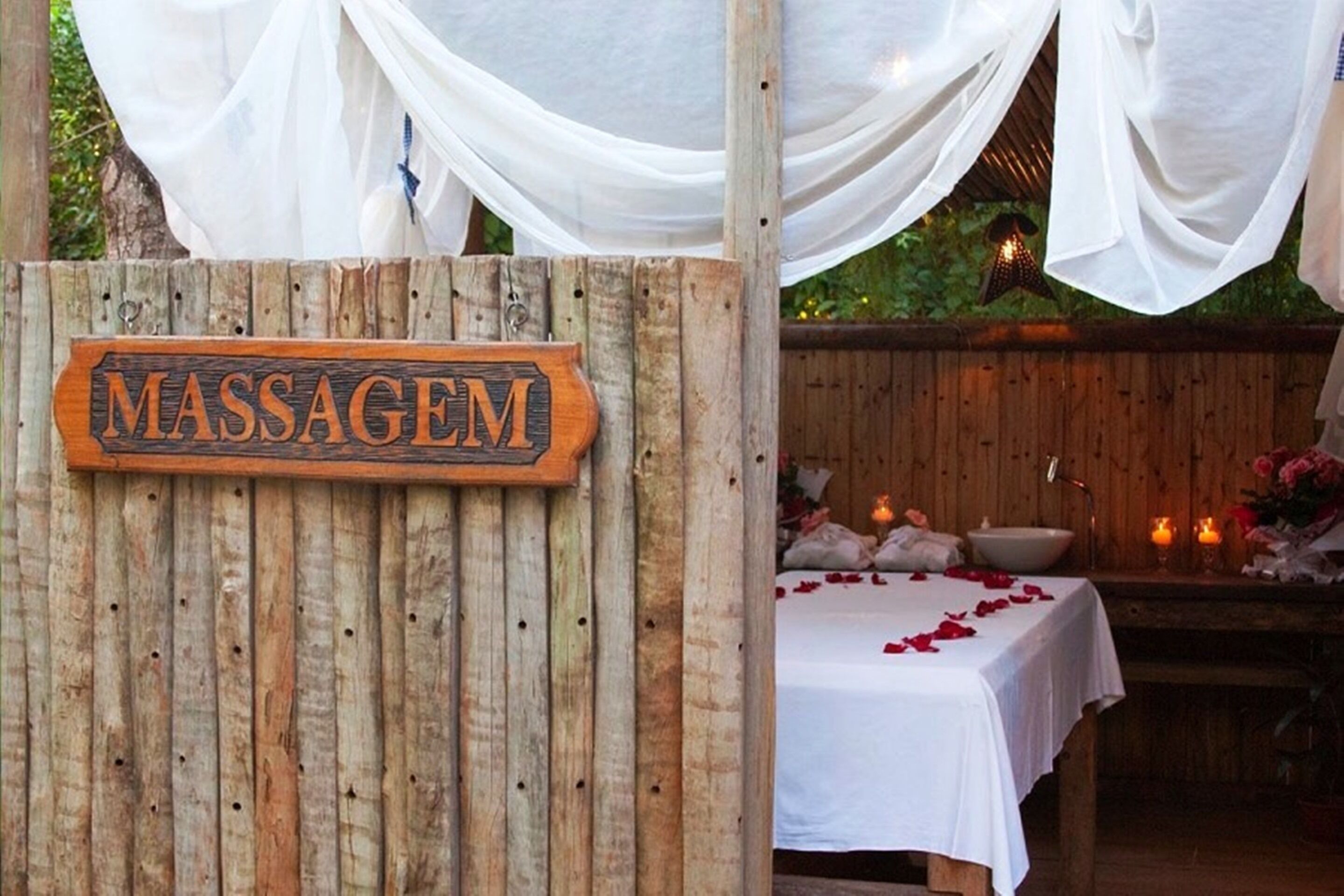Tratamentos faciais, massagens 