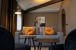 Suite | Sala de estar | Televisor 