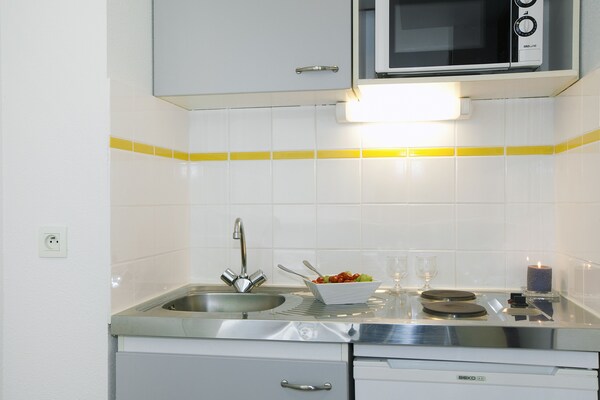 Brit Hotel Confort Lannion Centre Gare - Bretagne