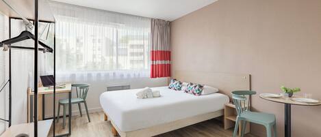 Estúdio | Ferro/tábua de engomar, berços/camas para crianças grátis, Wi-fi grátis